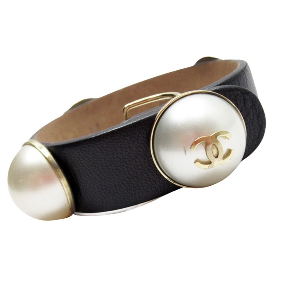 CHANEL | Jewelry | Chanel Coco Mark Bracelet | Poshmark